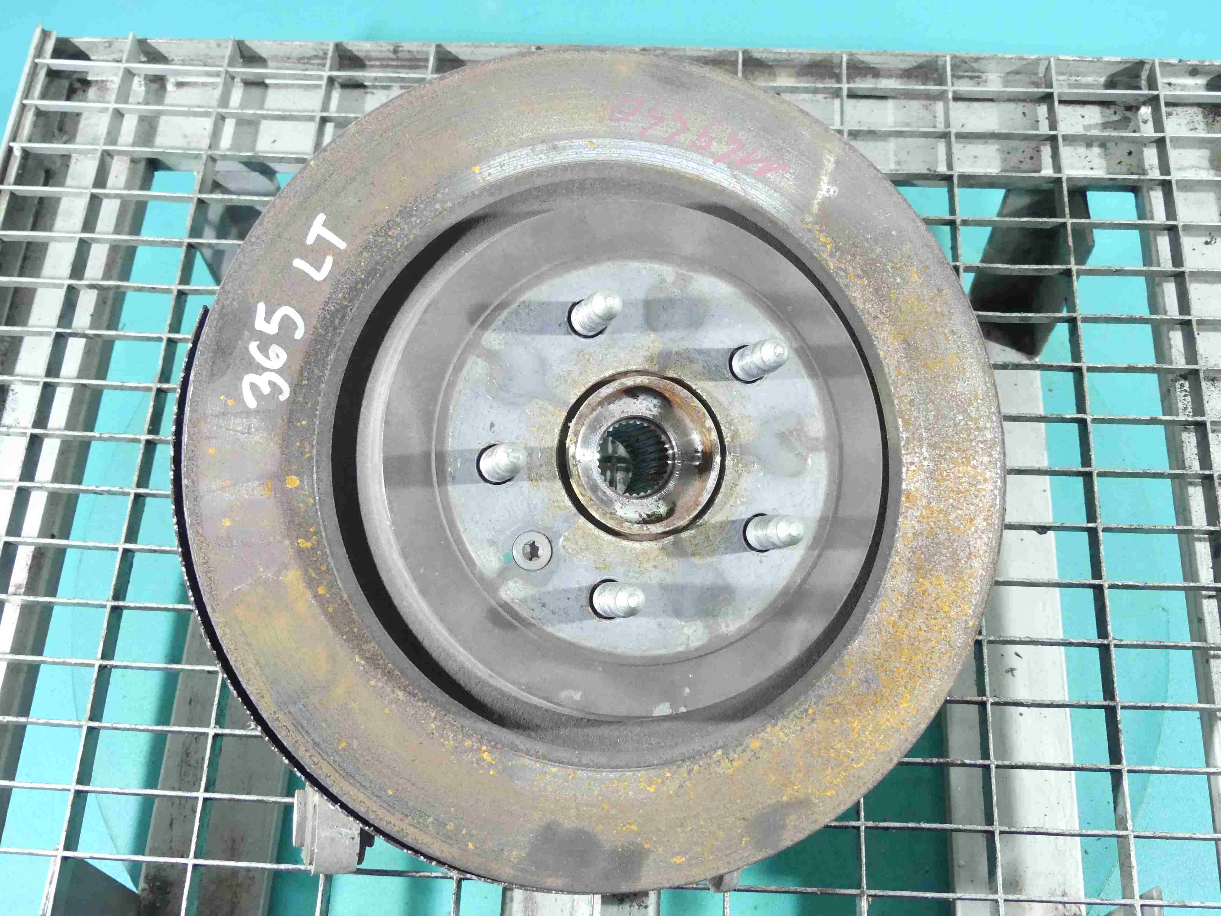 Piasta koła tył lewa zwrotnica łożysko Tesla Model S 0.0b