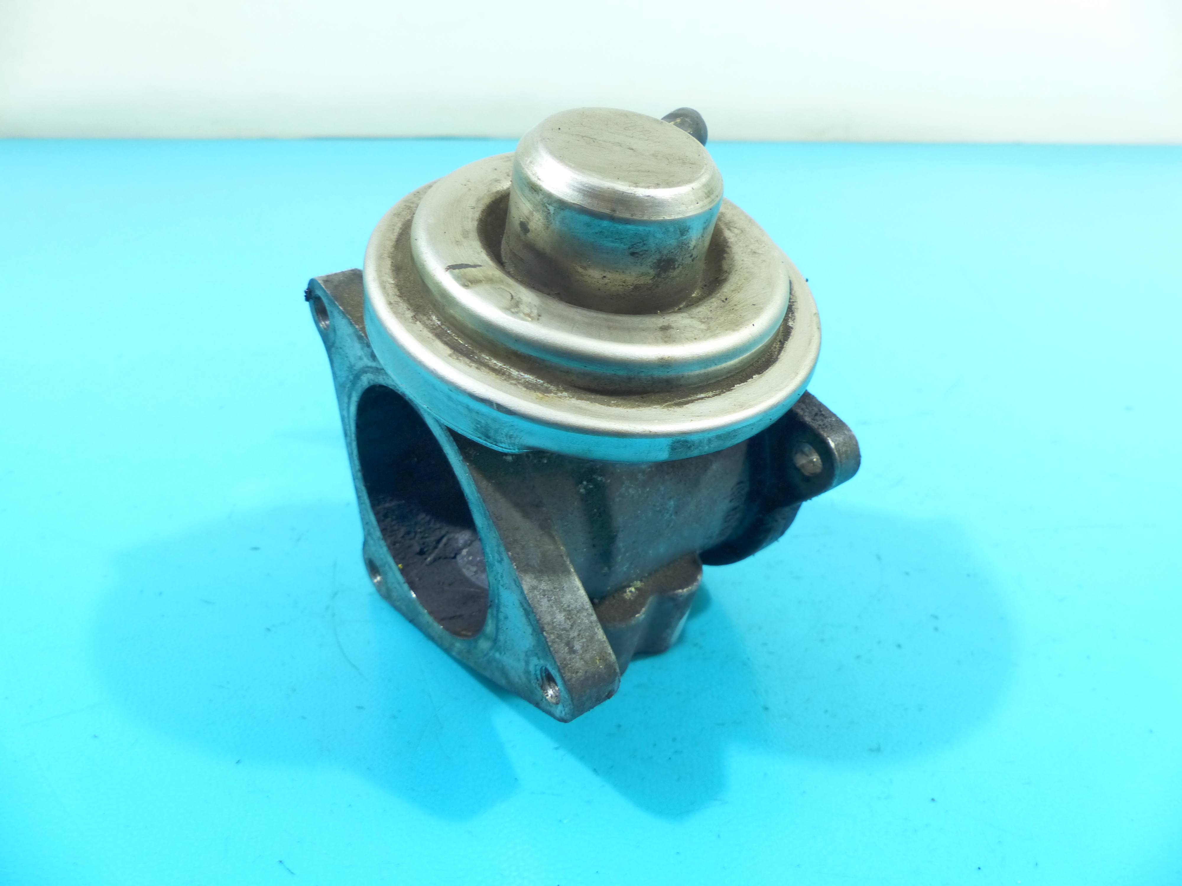 Zaw r Egr Vw Touran 038129637D 1 9 Tdi Zaw r Egr Vw Touran 038129637D 1 9 Tdi