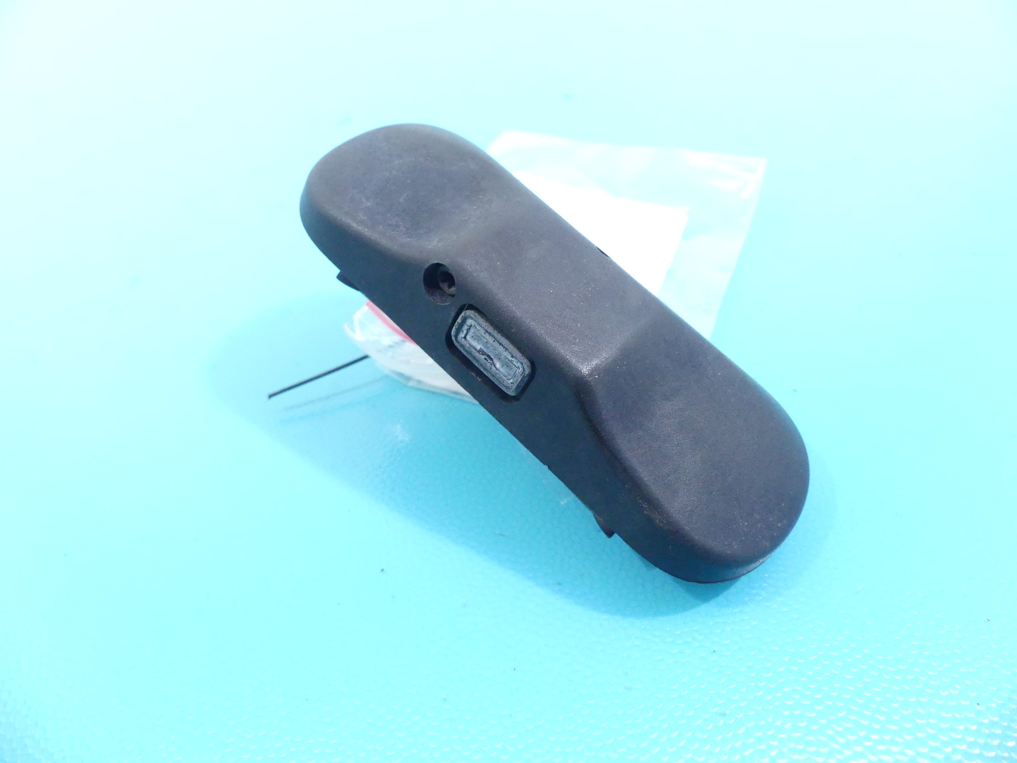 Spryskiwacz Vw Passat B8 5M0955986C spryskiwacz-vw-passat-b8-5m0955986c