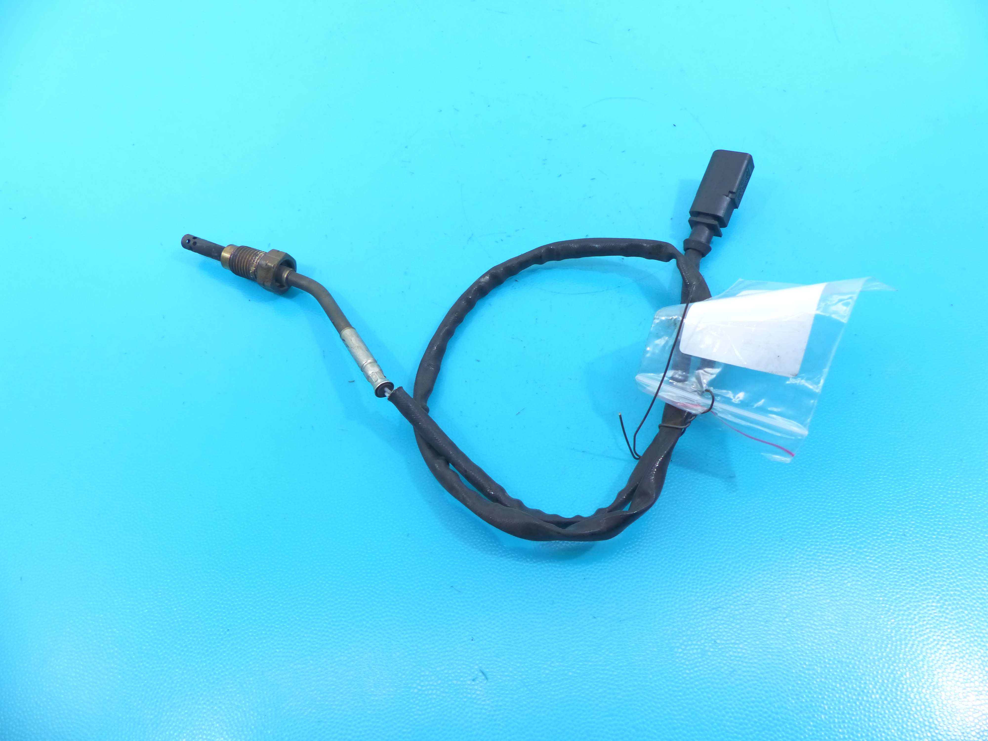 Czujnik temperatury spalin Mercedes W204 A0051531728