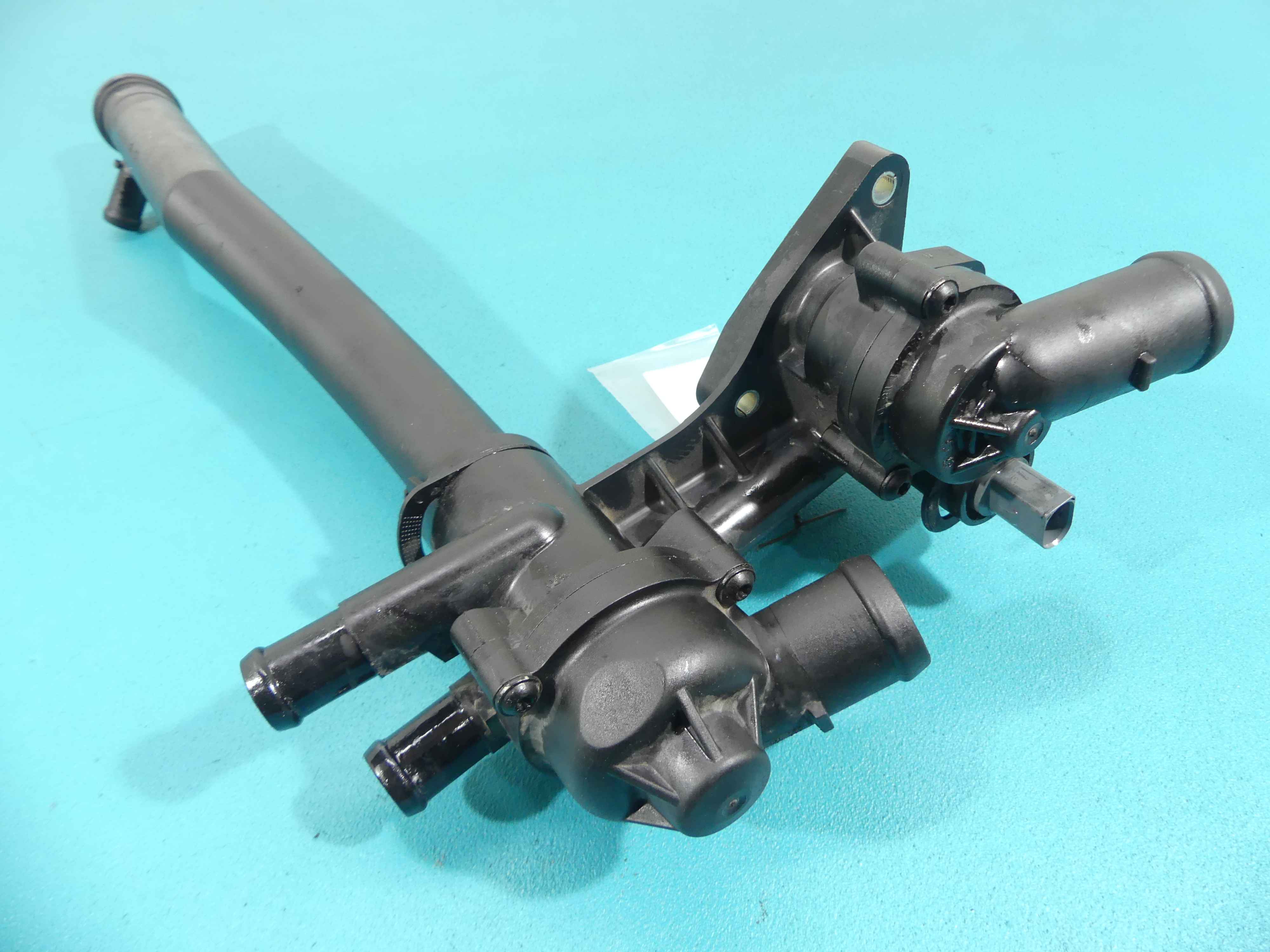 Magistrala wodna Passat CC 08-16 323220