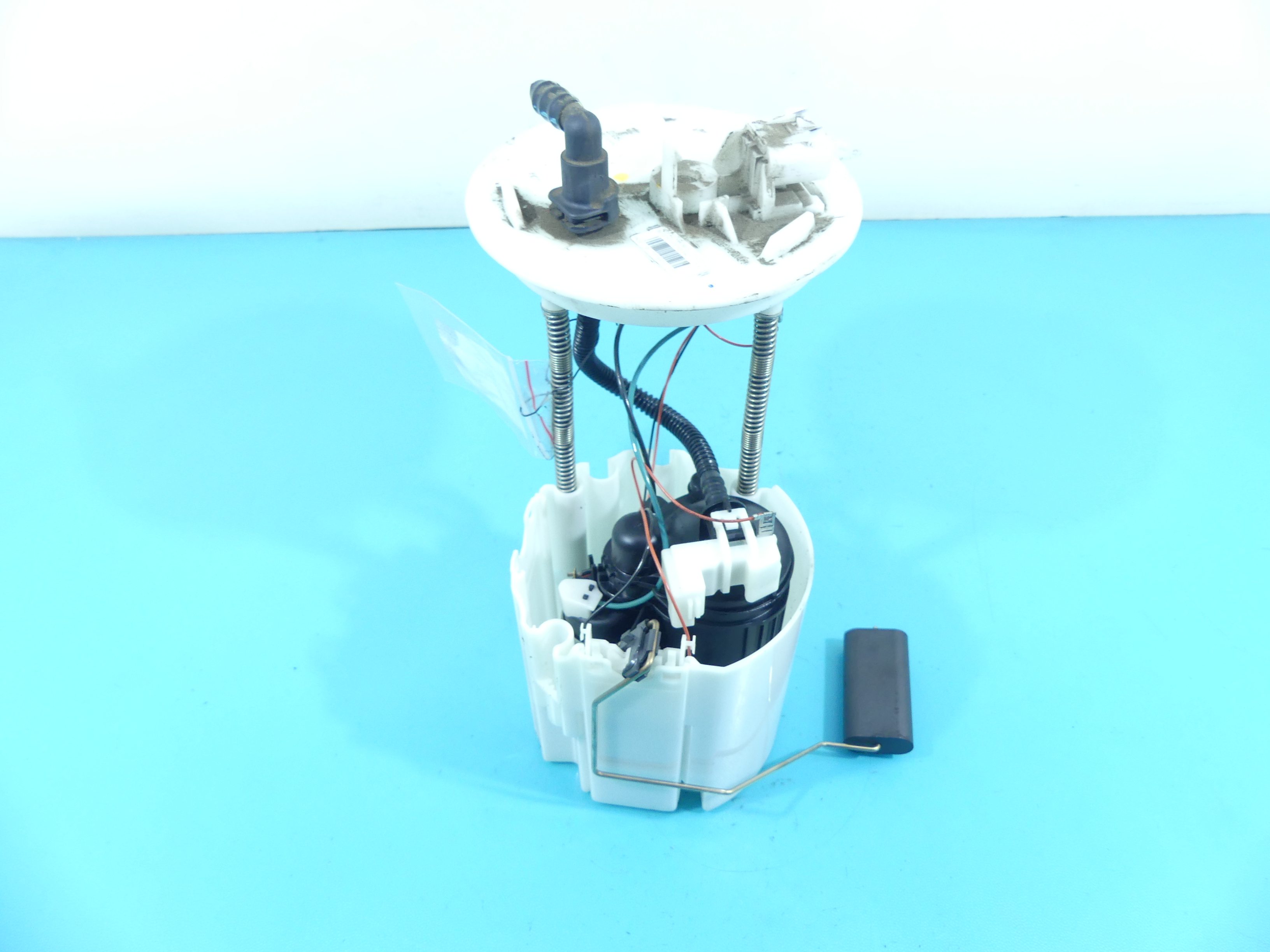 pompka Pompa paliwa Chevrolet Cruze 1.8 16v 13503672