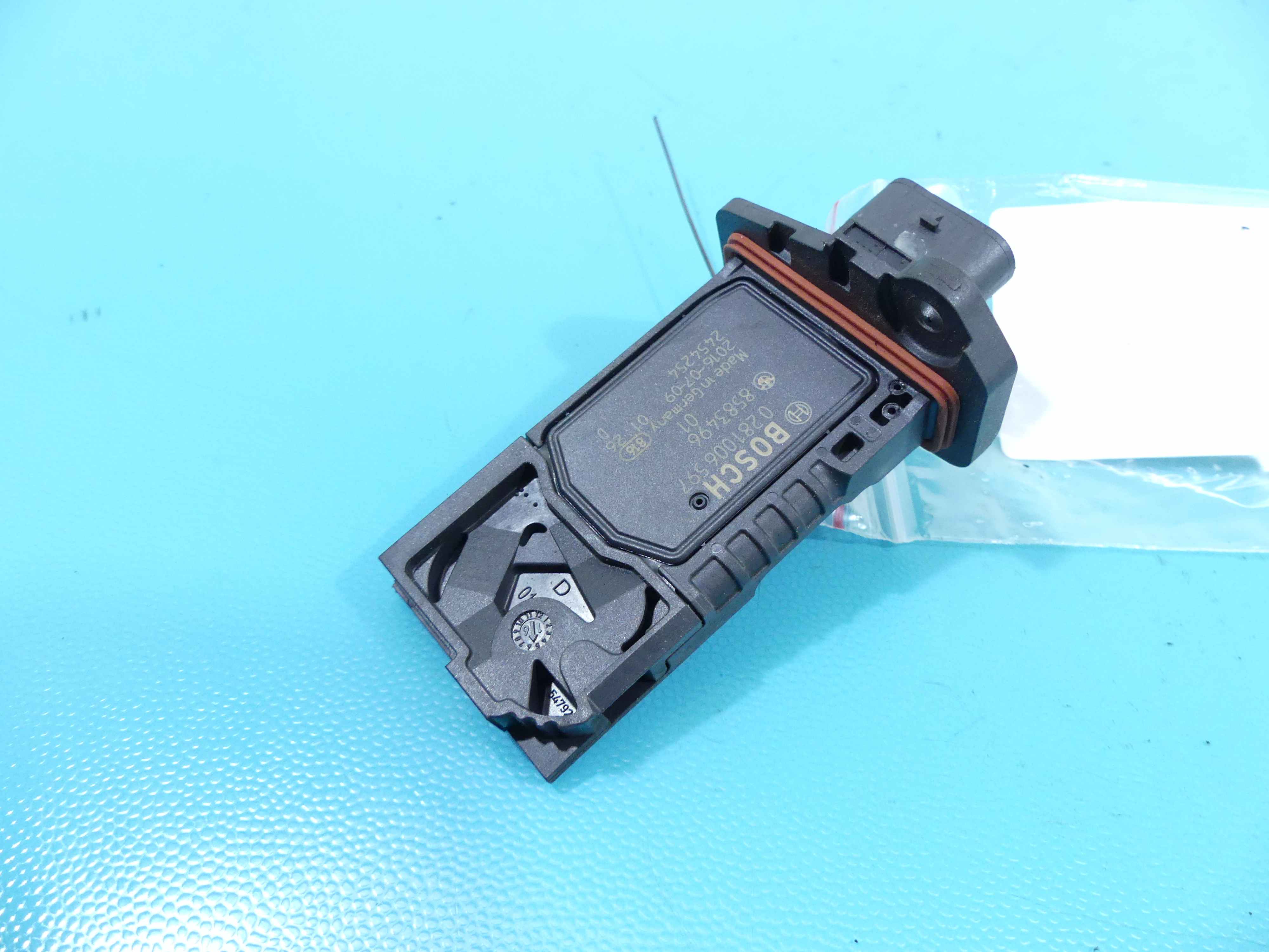 Przepływomierz BMW G11 0281006597, 8583496 3.0d